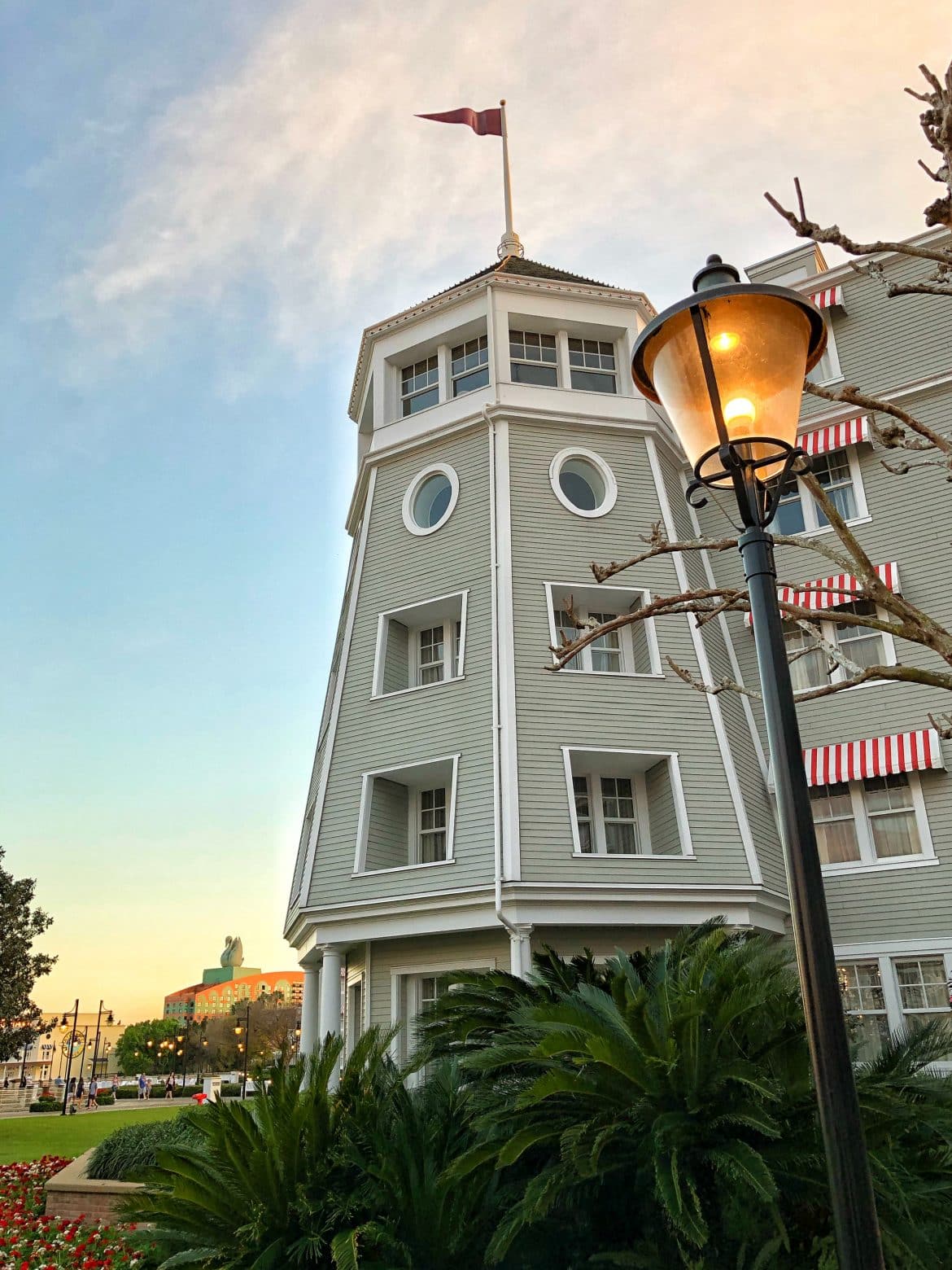 Vegan Disney Food Review: Yachtsman Steakhouse Dinner at Walt Disney ...