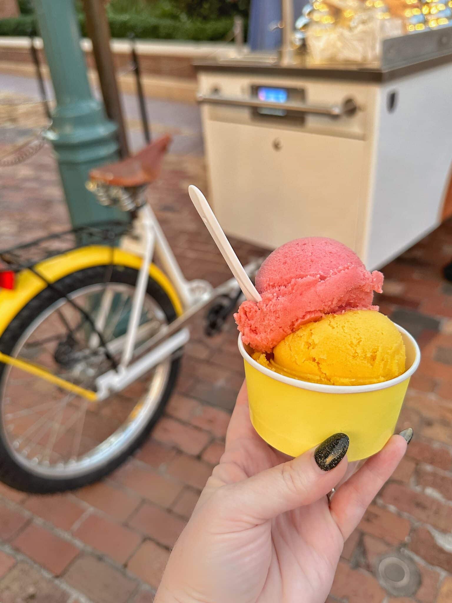 Gelato Stand in Grand Avenue (Muppet Courtyard) at Disney's Hollywood ...